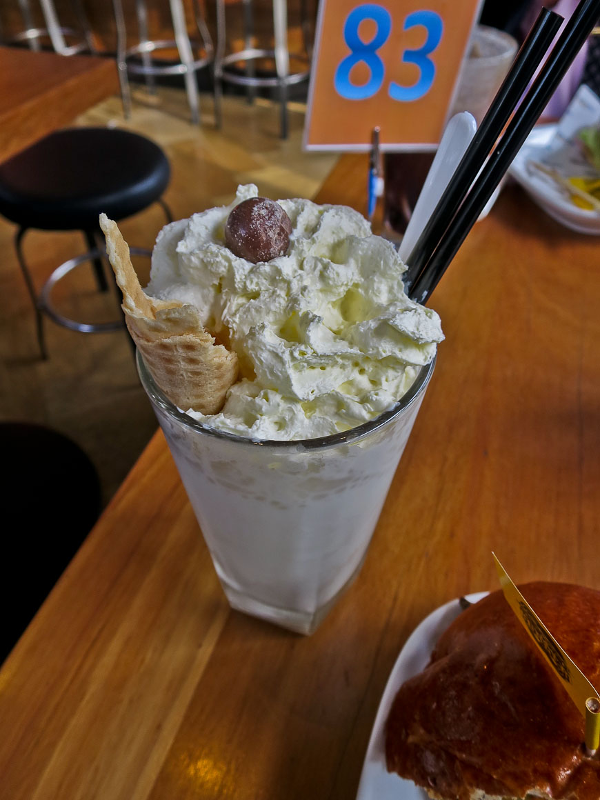 Merrily Merrily Merrywell Burgers – The Domestic Traveller